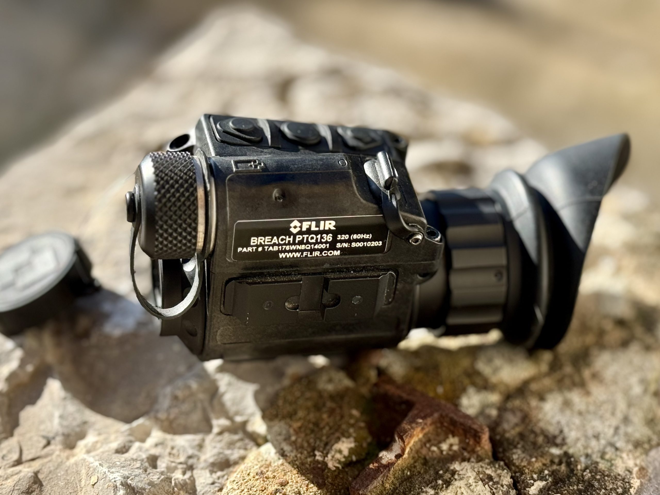 Level III ça devient sérieux : FLIR BREACH PTQ136 - Sniperland